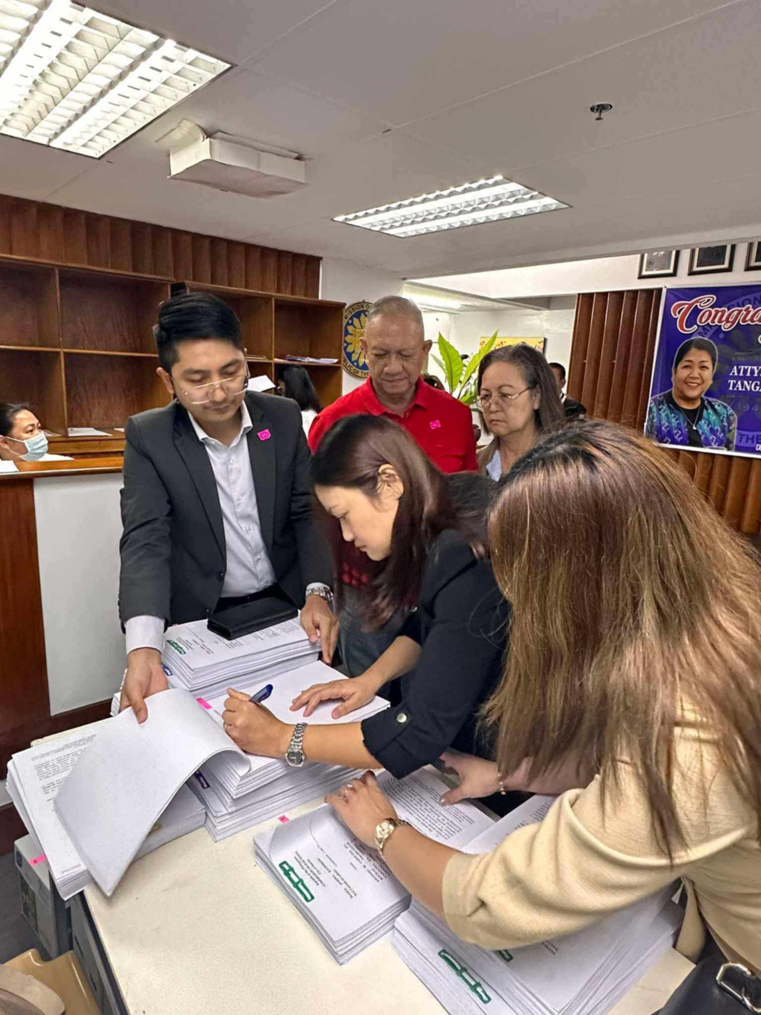 Jam Agarao nagsampa ng reklamo sa COMELEC laban sa kampo ni Carolino